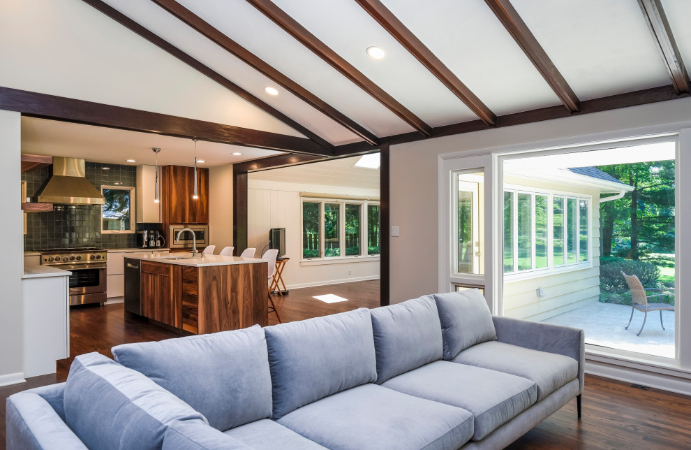 Interior Modifications to a Mid-Century Ranch on a Golf Course - Anni '50 - Soggiorno - Chicago ...
