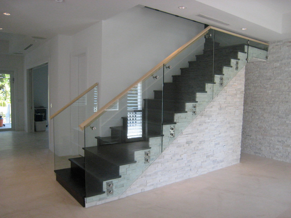 Staircase with CRYSTAL WHITE Ledgestone natural stone panels - Modern ...