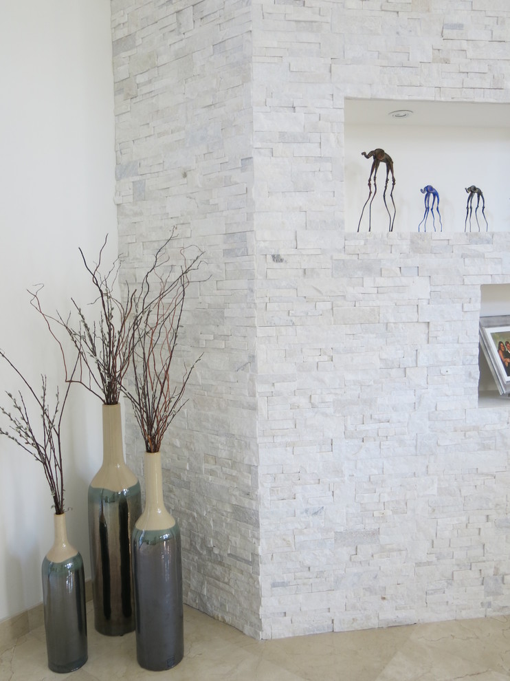 Living Room with Everest Format Natural Stone Wall Panels ...