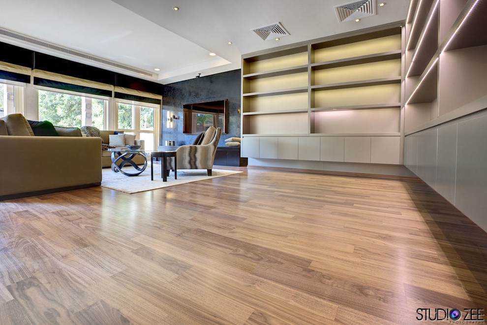 Kährs Walnut Bloom | Arabian Ranches Dubai - Minimalistisch ...