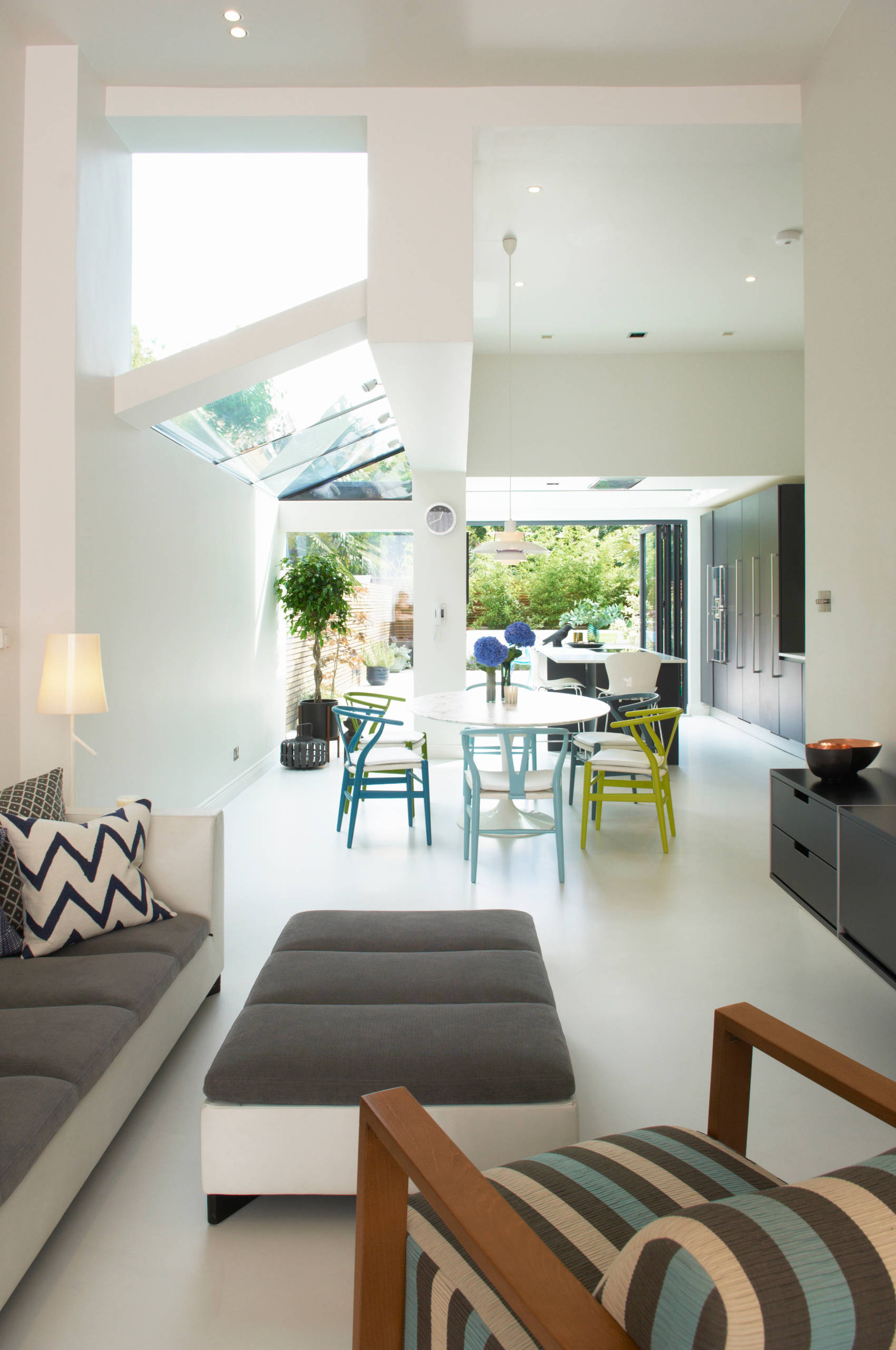32 Open-Plan Spaces To Love