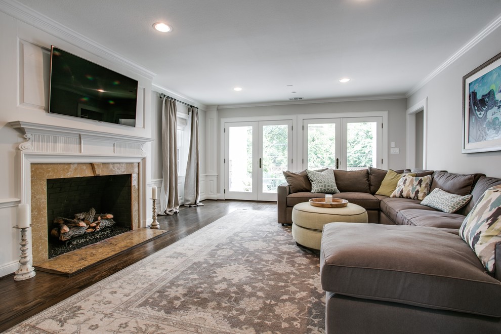 Lakeshore 2 - Traditional - Living Room - Dallas - by Bella Vista ...