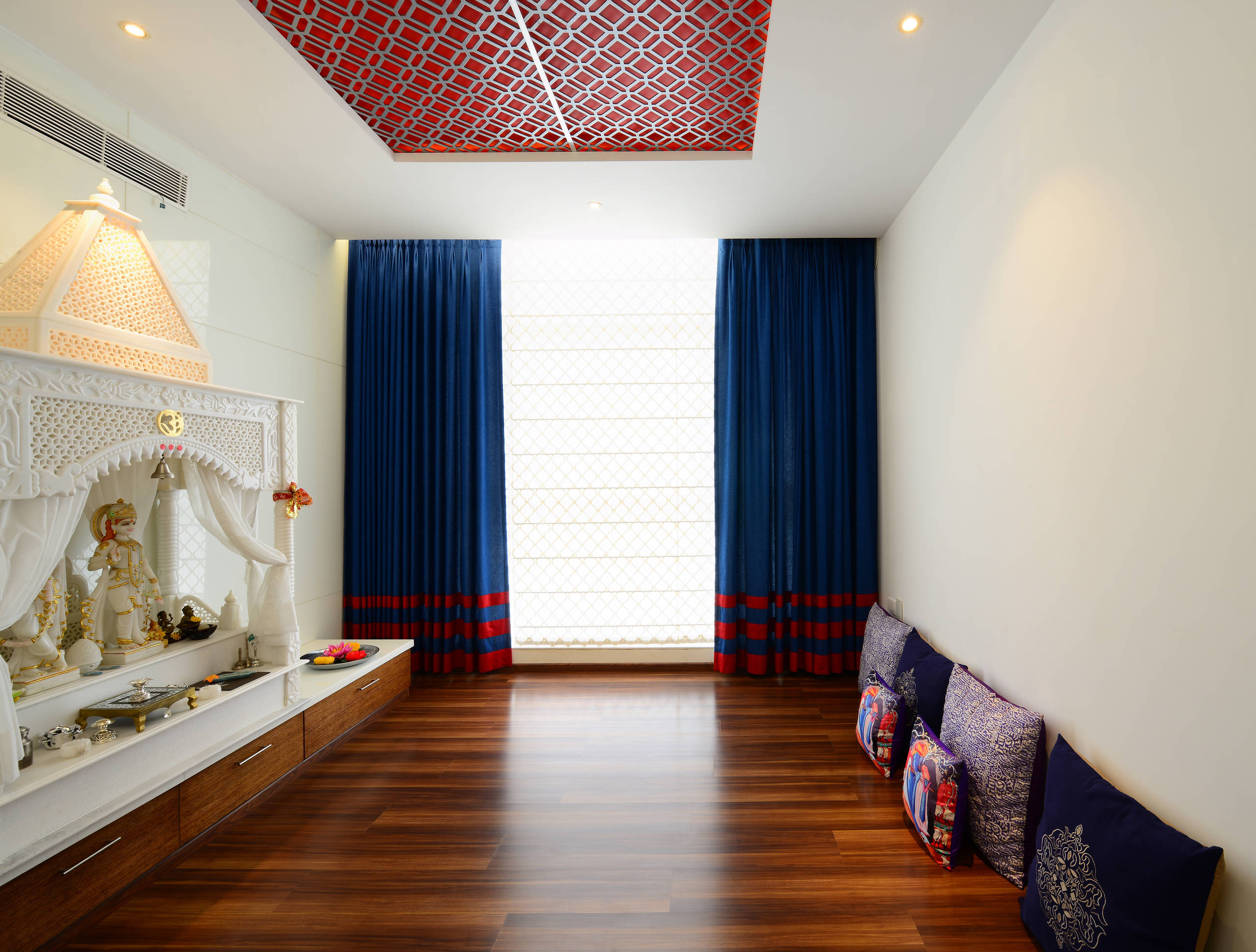 What is the Ideal Size for a Puja Room?