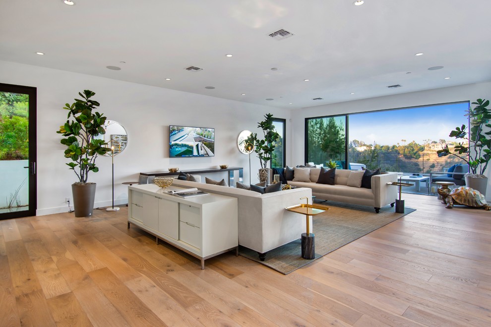 Linda Flora Drive - Living Room - Los Angeles - by High End Staging ...