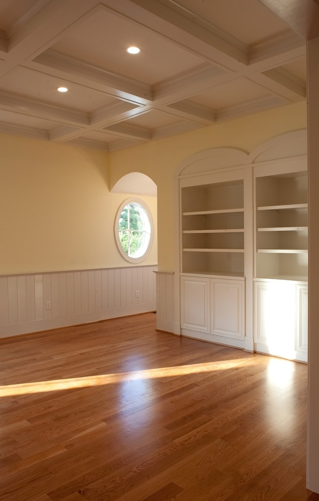 Lister residence - Traditional - Living Room - Wilmington - by Hood ...