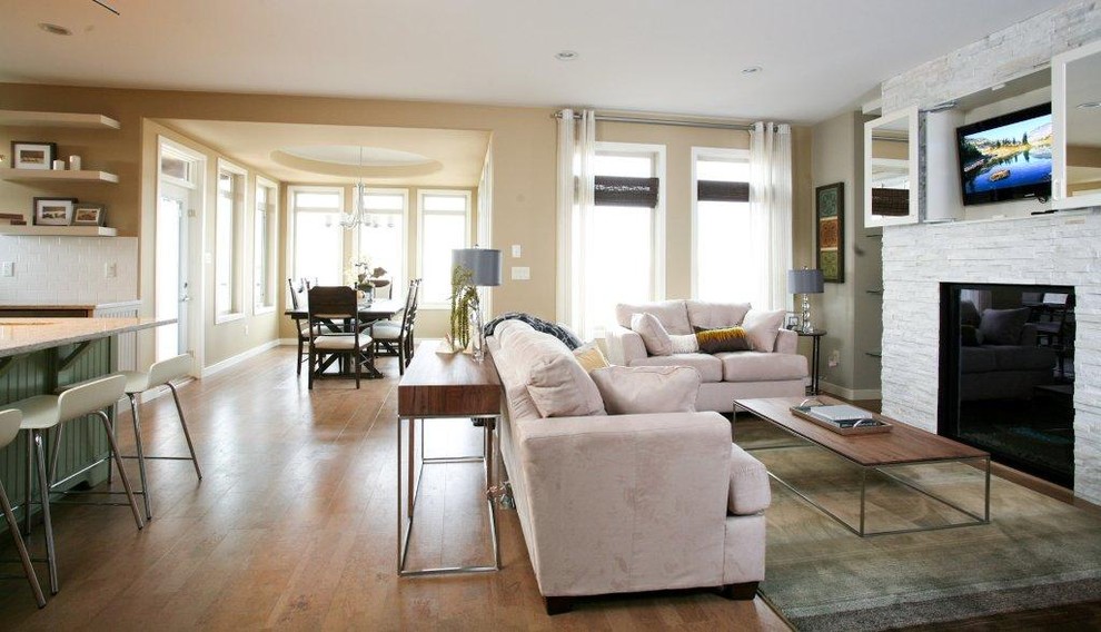 Living Room - Modern - Living Room - Calgary - by Avonlea Homes | Houzz