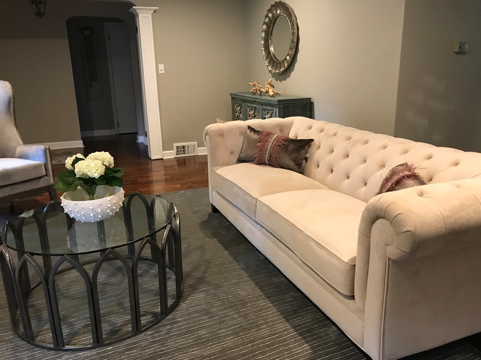 Living room - Traditional - Living Room - Detroit - by Chic Inspiration ...