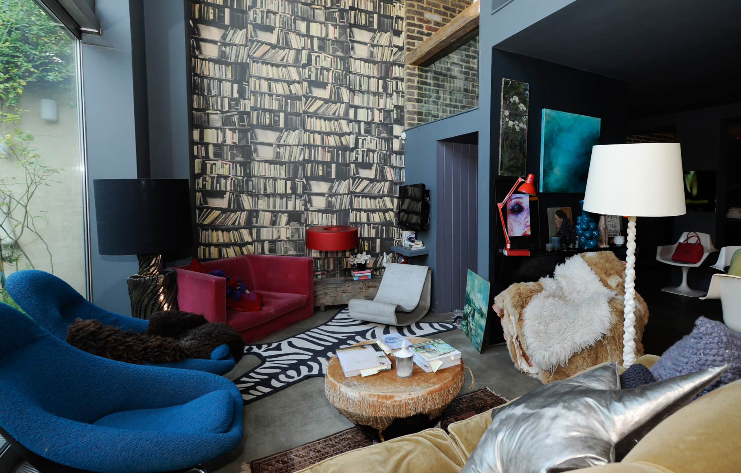 Decorating: Go Bold with Flamboyant Wallpaper | Houzz IE