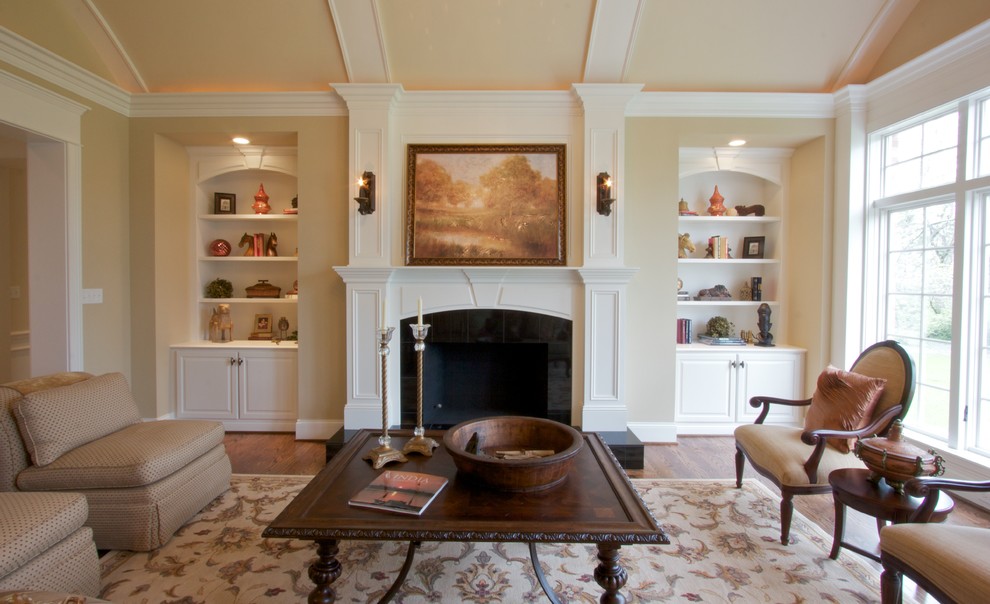 Long Meadows Lane - Traditional - Living Room - St Louis - by Bruning ...
