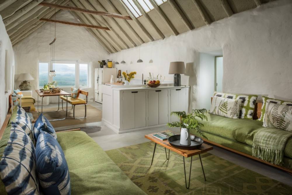 Houzz Tour: Stunning Views and Starry Nights in an Irish Cottage