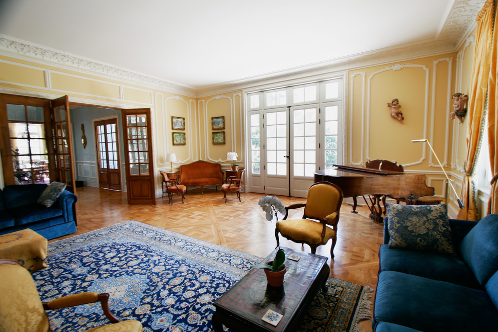 Louis XV Chateau - Traditional - Living Room - Chicago - by User | Houzz