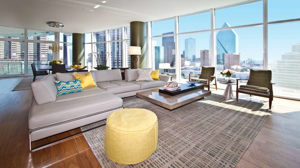 Luxury High Rise Living at Museum Tower Dallas - Moderne - Salon ...