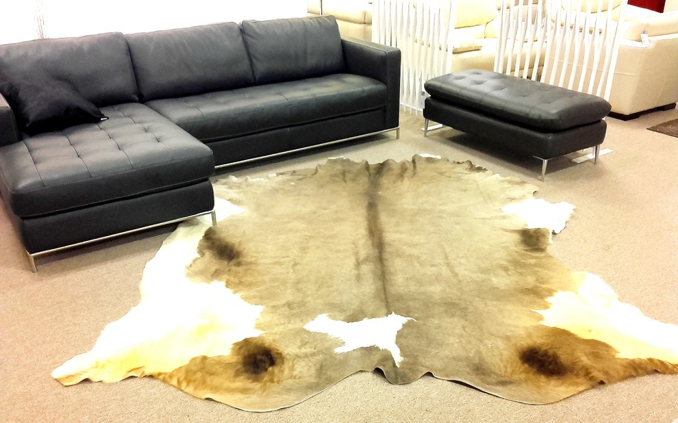 Luxury Premium Cowhide Rug / 6'9" x 7'7" / Handmade / Imported from ...