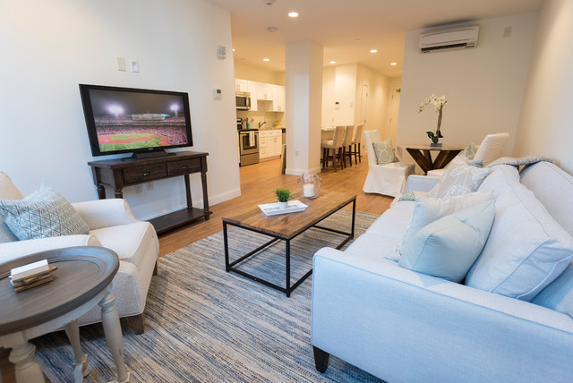 Manchester, NH- Model Units & Furnished Apartments - Klassisch modern ...