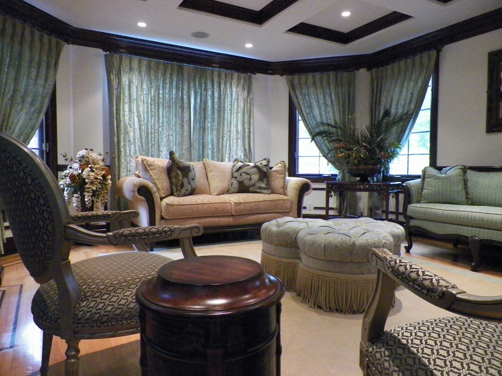 Maria Filosa Ethan Allen - Klassisch - Wohnbereich - New York - von ...