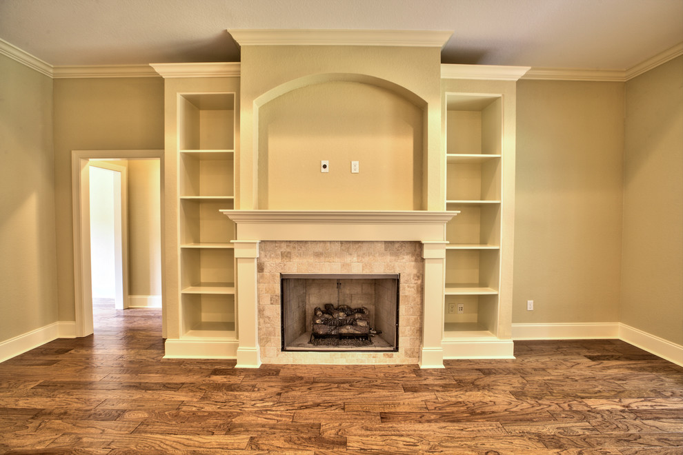 Melrose Model - Traditional - Living Room - Miami - by Tricon Builders ...