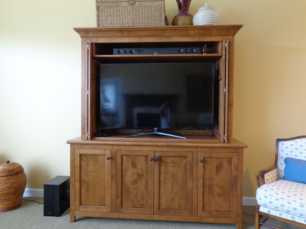 Mission Style Entertainment Center & Mantle - Craftsman - Living Room ...