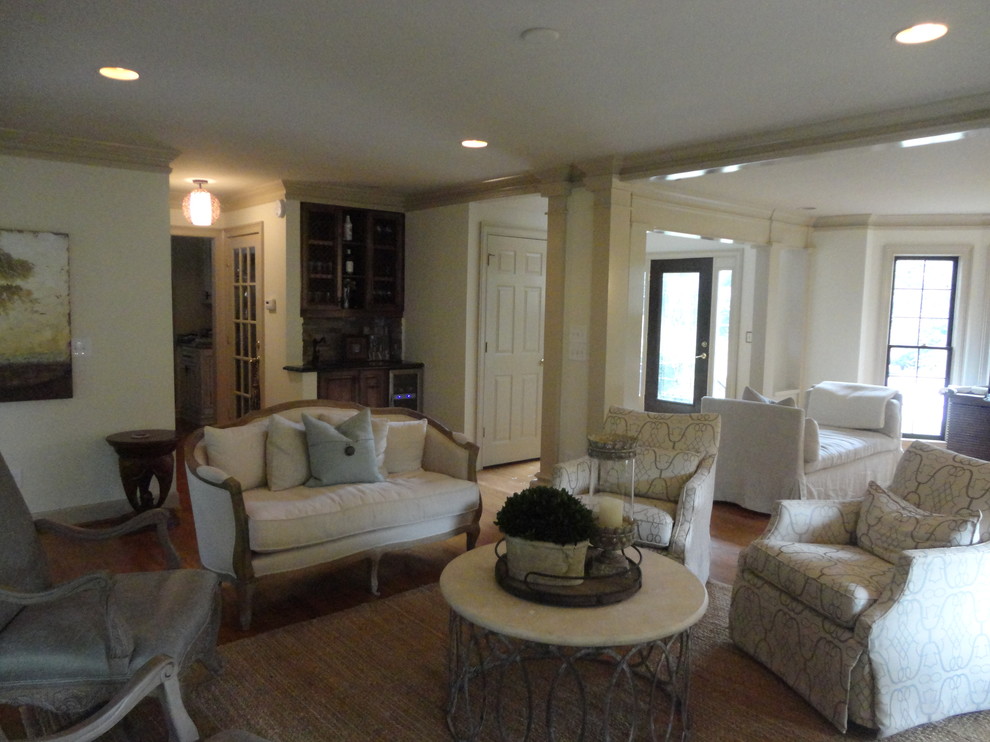 Monaco Project - Farmhouse - Living Room - Atlanta - by Decasa Designs ...