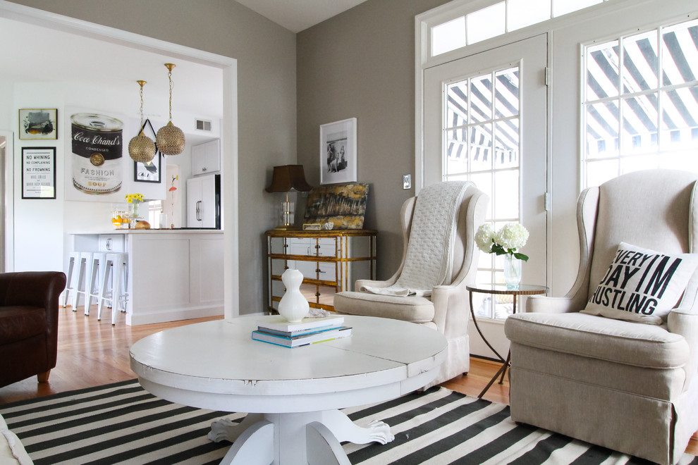 My Houzz: Art and Fashion Inspire in a Downtown Family Home ...