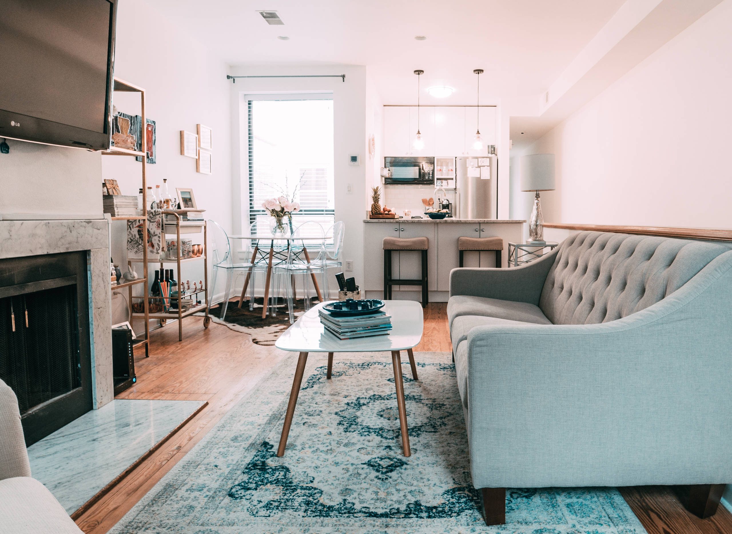 My Houzz: Cozy, Clean Style in a D.C. Row House Apartment