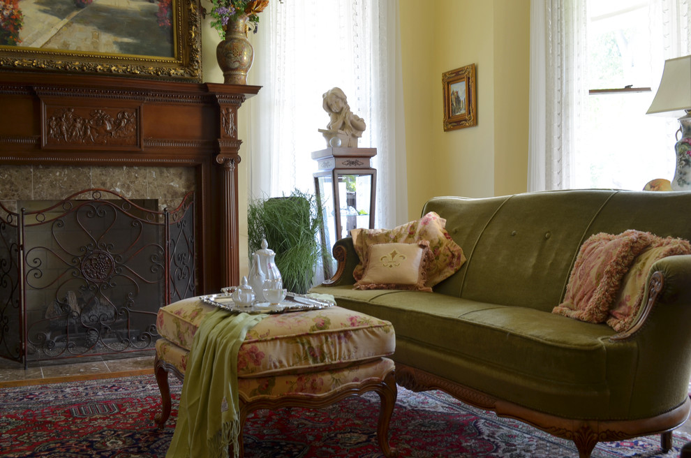 My Houzz: Step Inside a Grand 1800s Victorian - Traditional - Living ...