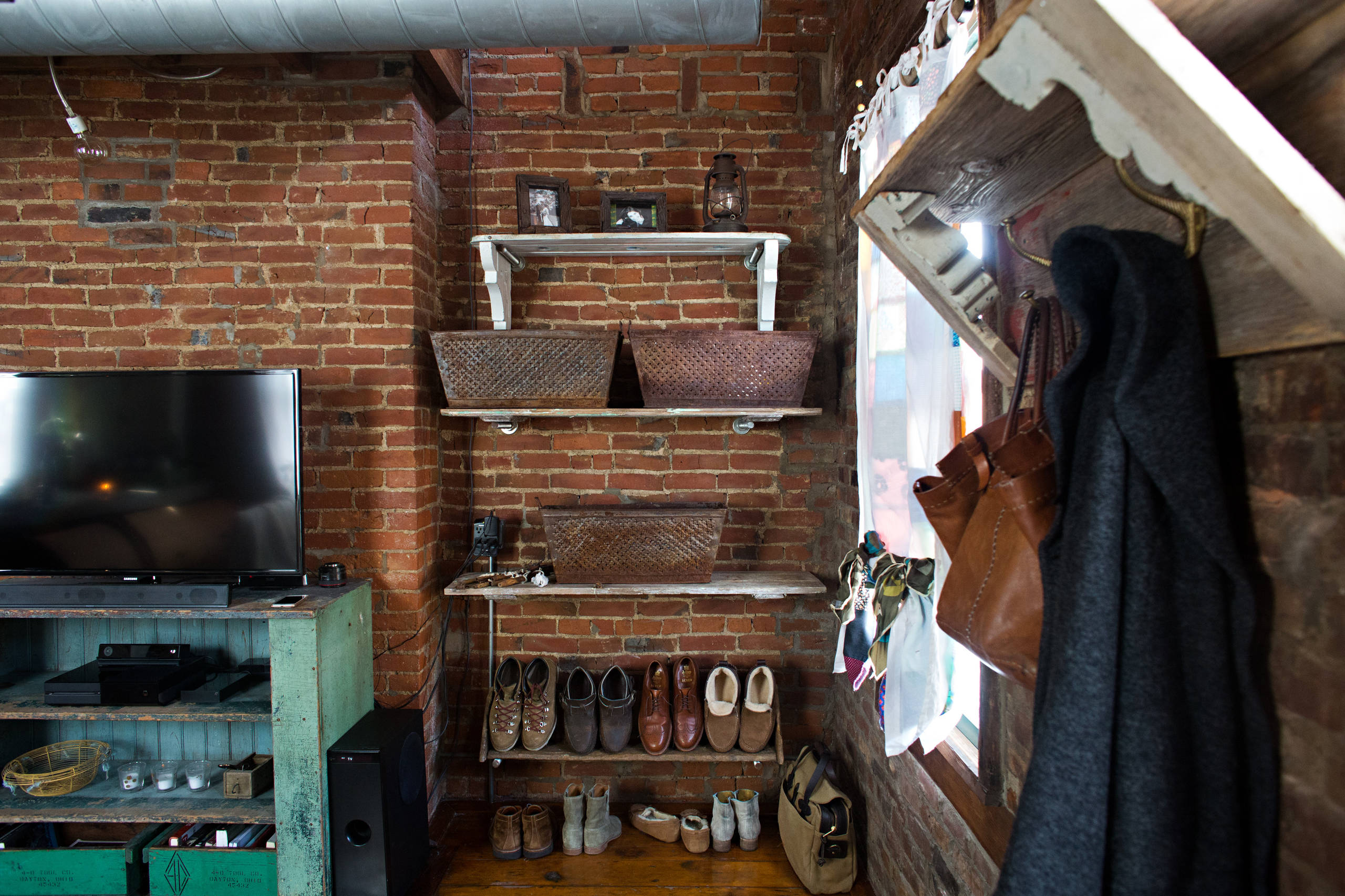 My Houzz: Sweet Vintage Touches in an 1865 Cincinnati Loft