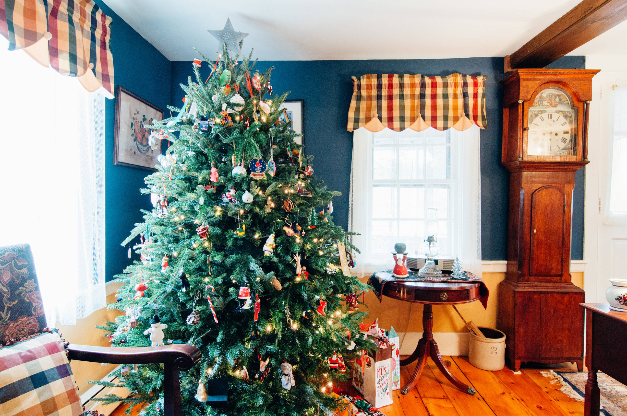 My Houzz: Traditional Christmas Charm in an Updated 1840s Home