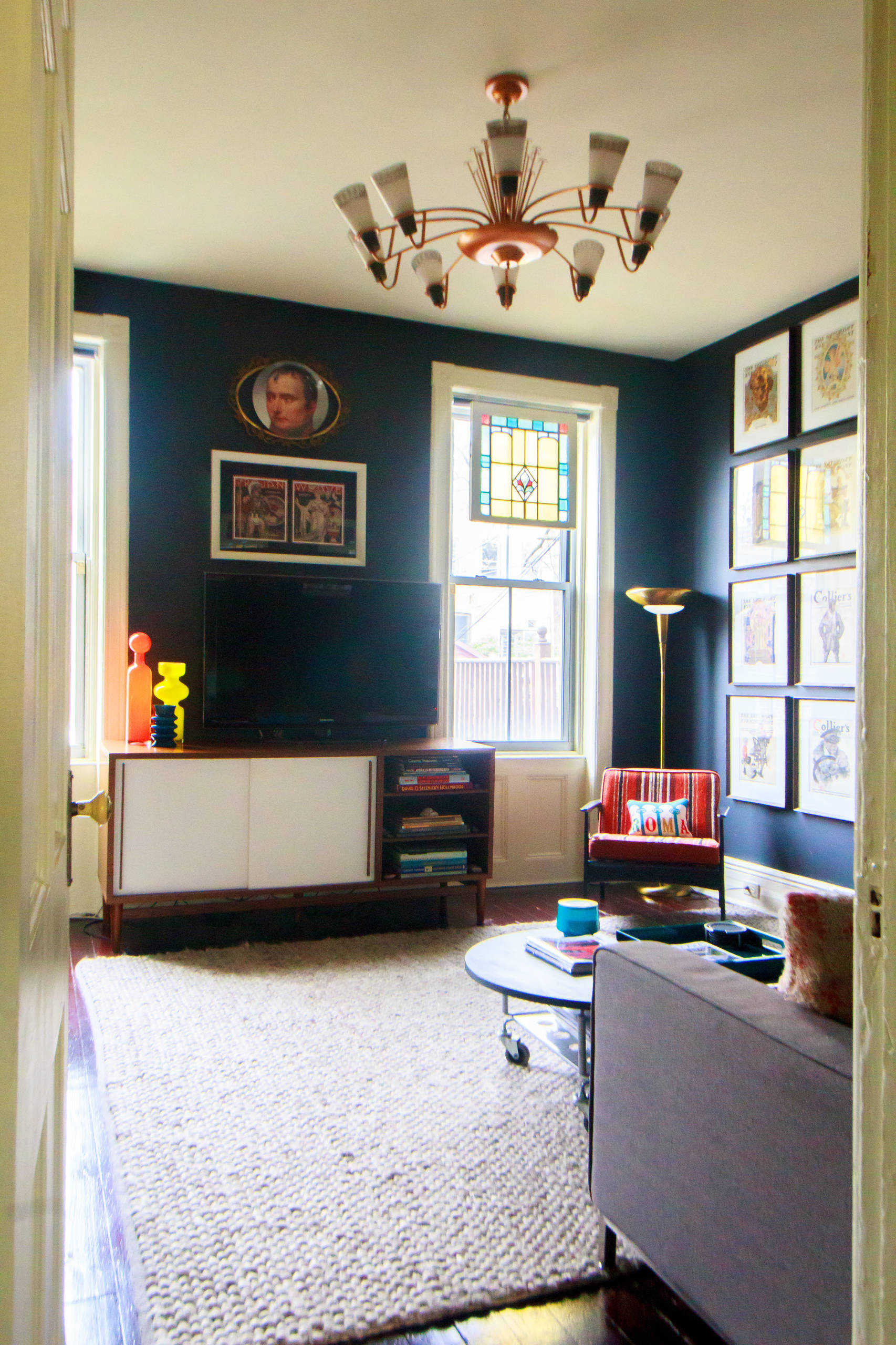 My Houzz: Vibrant Victorian Row House With Midcentury Style
