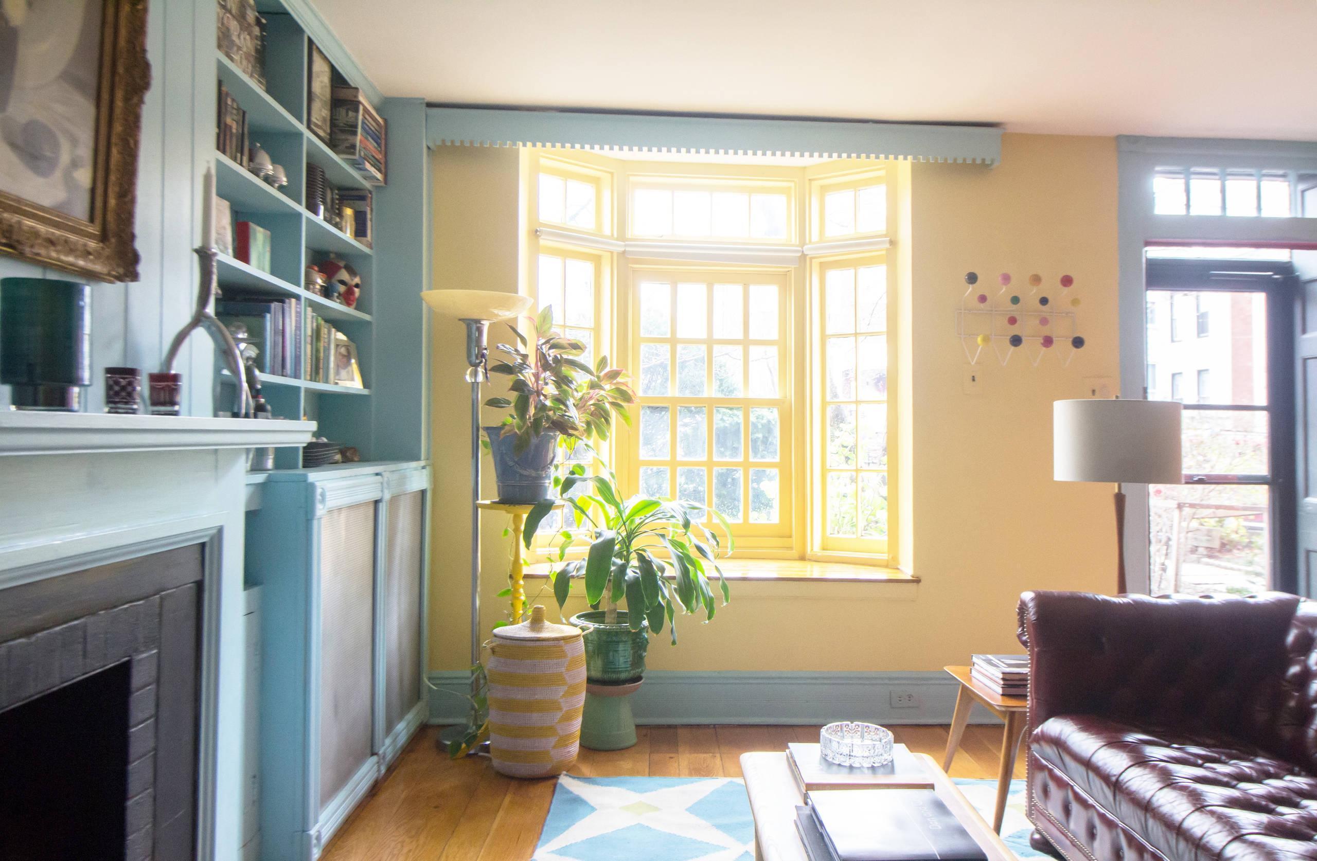 My Houzz: Vibrant Victorian Row House With Midcentury Style