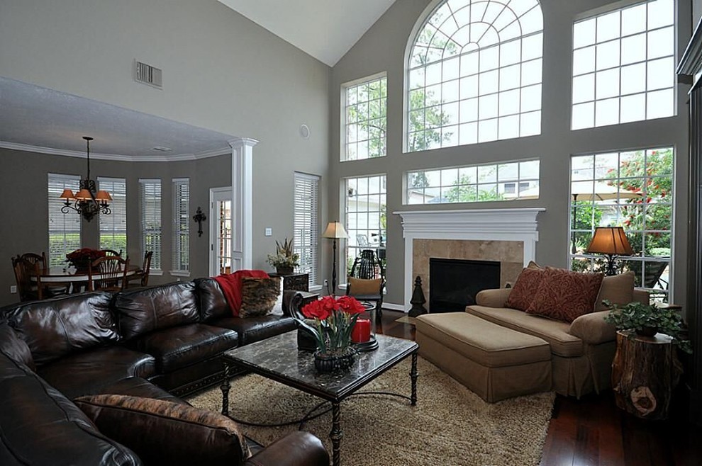 Our Portfolio - Traditional - Living Room - Houston - by Houston Home ...