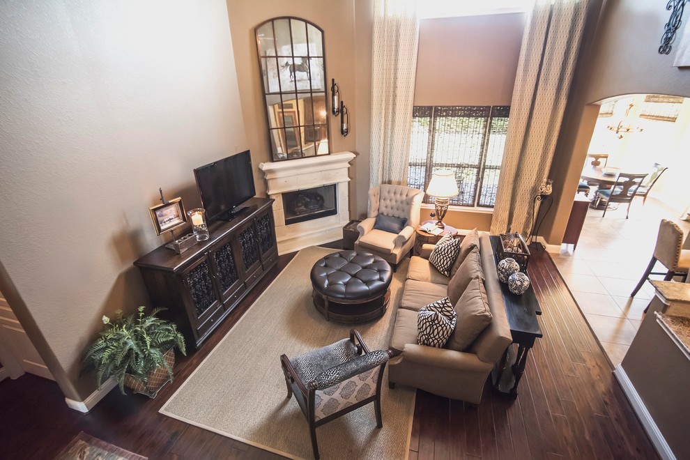 Our Work - Traditional - Living Room - Houston - by Terravista Interior ...