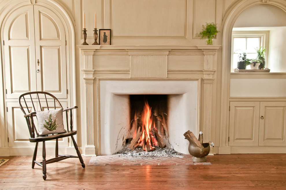 Paper Mill House - Traditional - Living Room - Philadelphia - by Archer ...