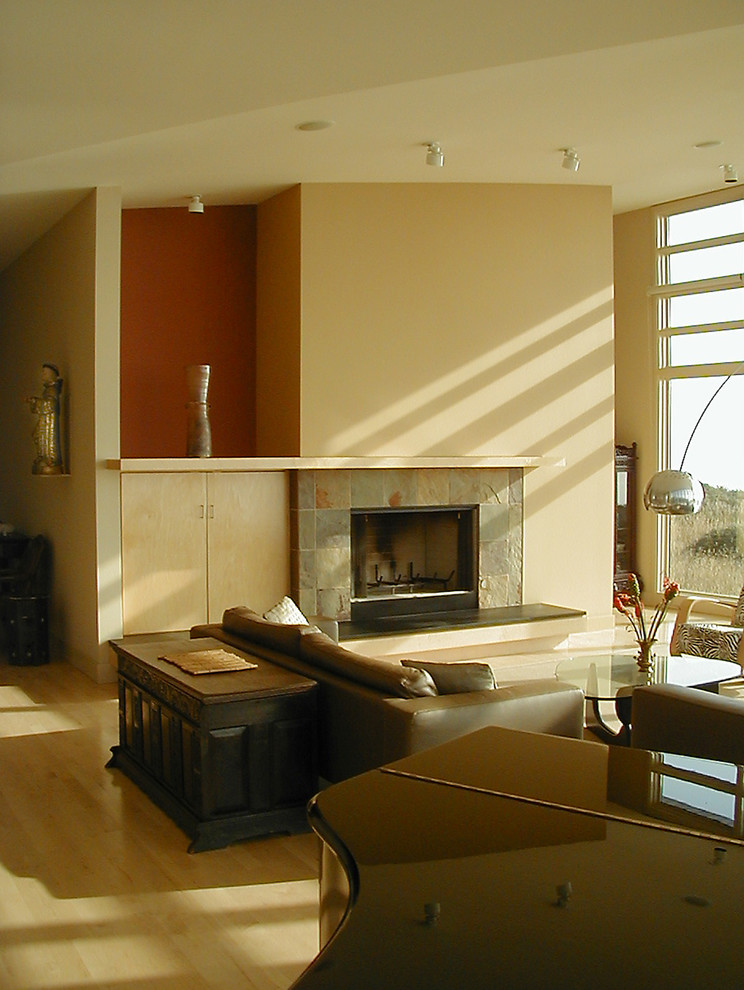 Prow House - Modern - Living Room - San Francisco - by Mohler ...