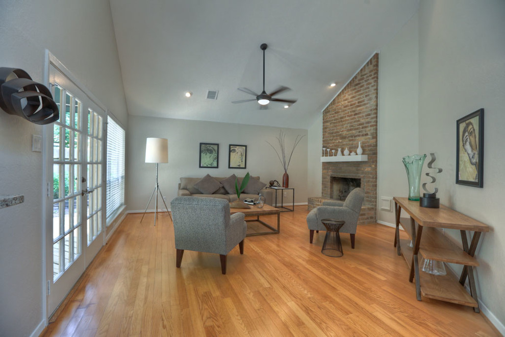 Remodeling - Traditional - Living Room - Houston - by Tepuy Designs LLC ...