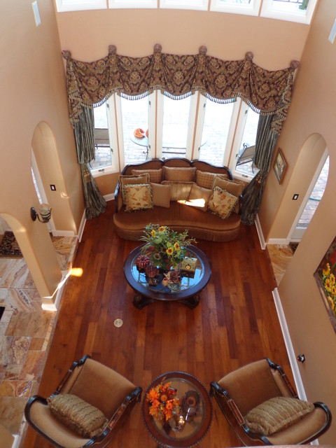 Renaissance Oaks - Classique Chic - Salon - Tampa - par Casa Bella ...