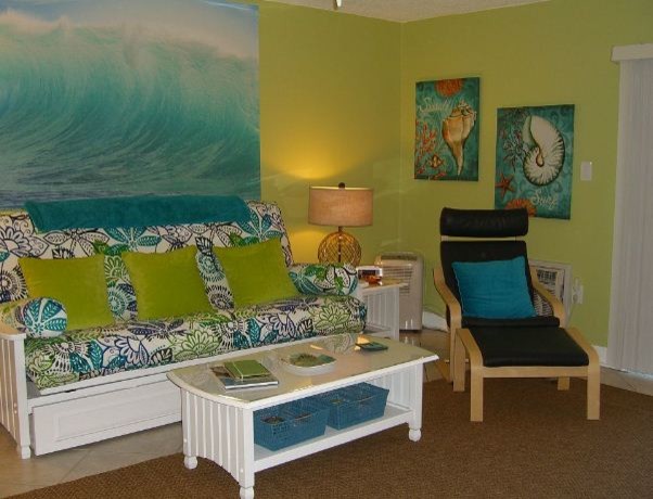 Retro Beach Style Cottage Decorating Ideas with White Futon - Beach ...