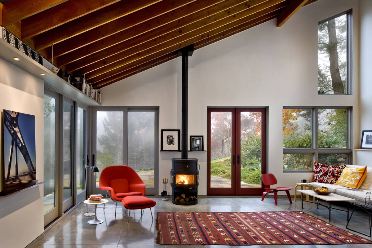 How to Lay Out a Room With Insufficient Wall Space