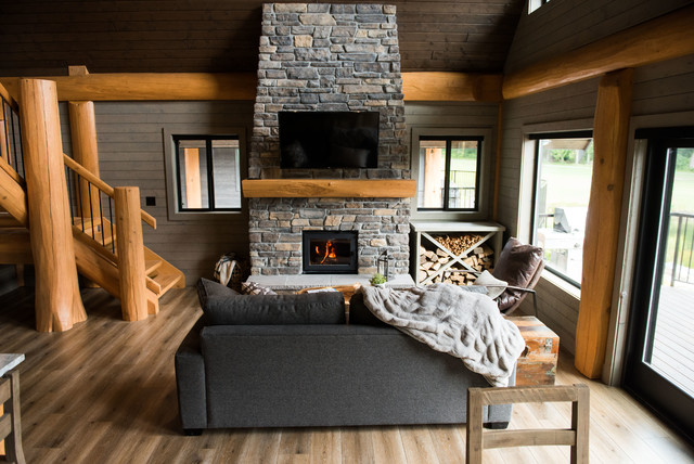 Sasquatch Cabin - Sandpiper Resort - Rustic - Living Room - Vancouver ...
