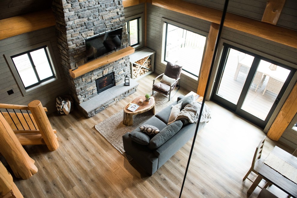 Sasquatch Cabin - Sandpiper Resort - Rustic - Living Room - Vancouver ...