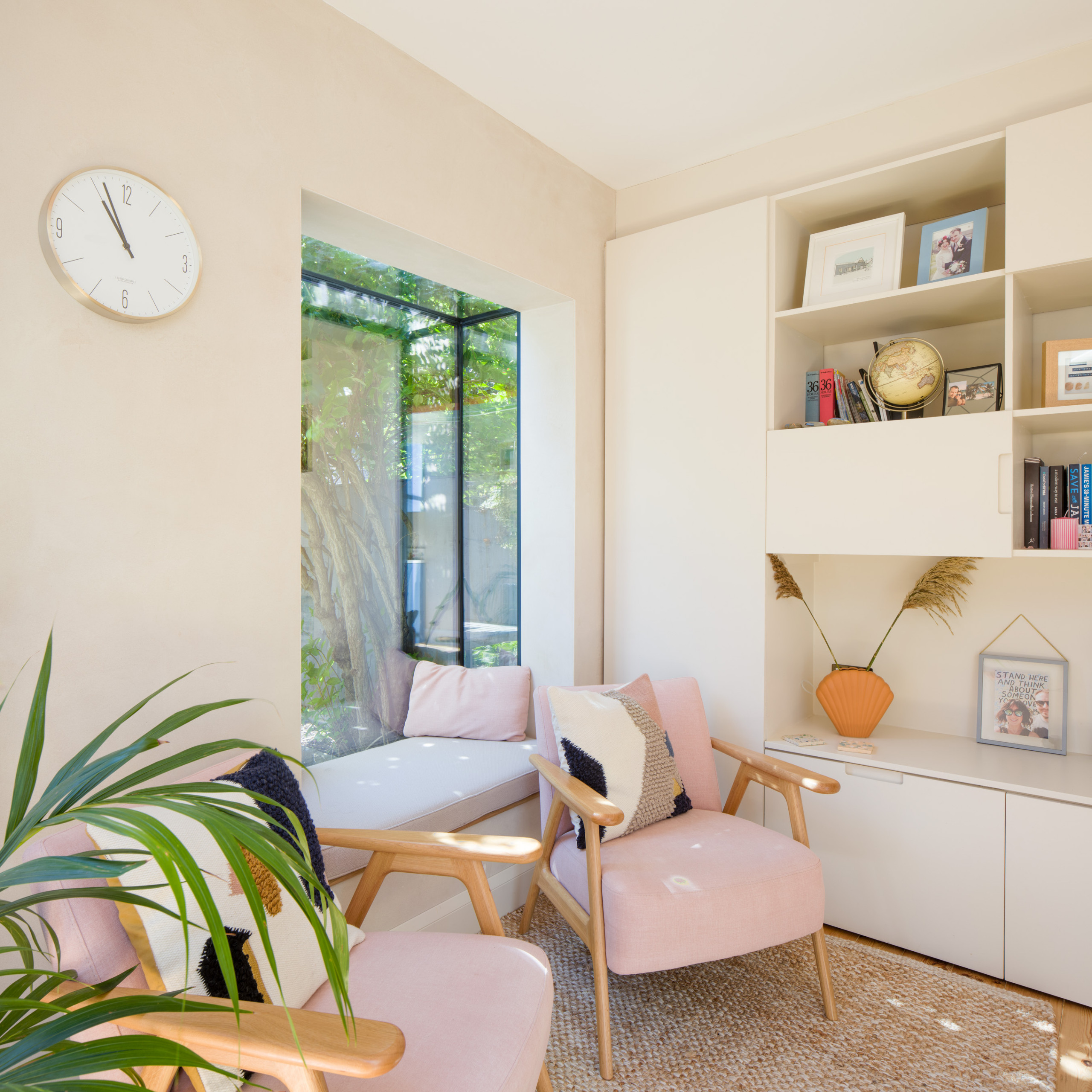 17 Modern Oriel Windows With Wraparound Views | Houzz IE