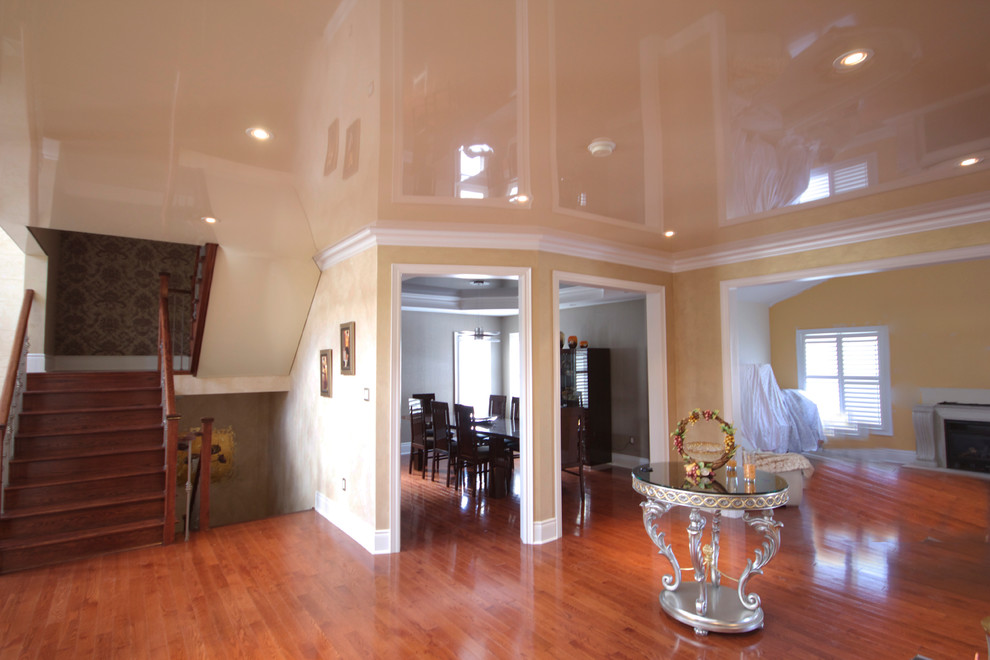 Shiny Living Room Ceiling - Traditional - Living Room - Toronto - by ...