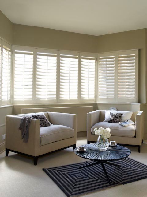 Shutters for bay windows - Contemporain - Salon - Sussex - par ...