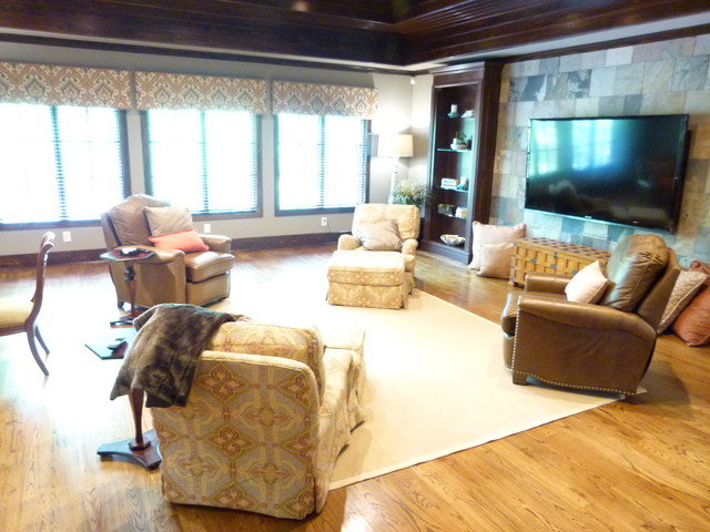 Staged Living room with tv - Mediterráneo - Salón - Otras zonas - de ...