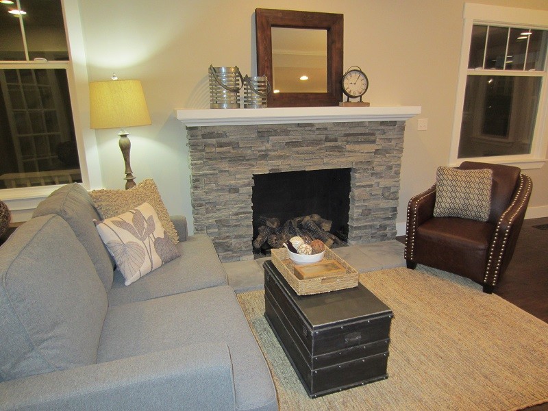 Staging Photos - Craftsman - Living Room - Seattle - by More Decor | Houzz
