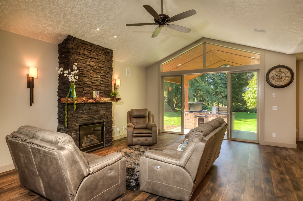 Stayton - Living Room - Portland - by Bergby Construction Inc | Houzz