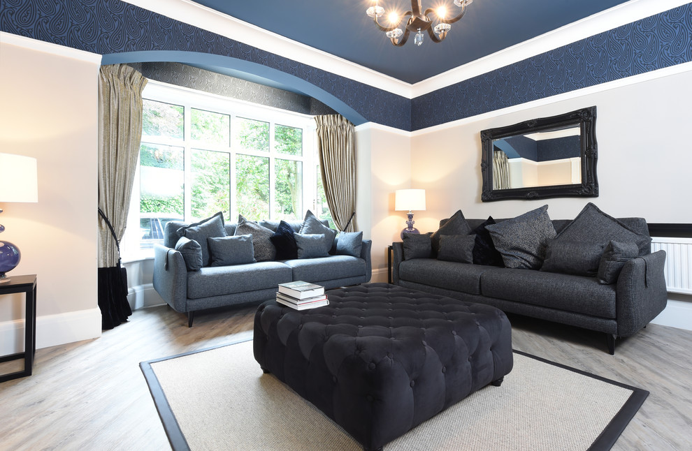 Stunning Traditional Living Room - Traditional - Living Room ...