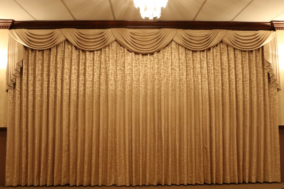 Swags overlaying pinch pleated curtains - Traditional - Living Room ...