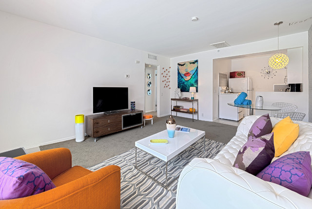 The Twist - Palm Springs VRBO - Modern - Living Room - Los Angeles - by ...
