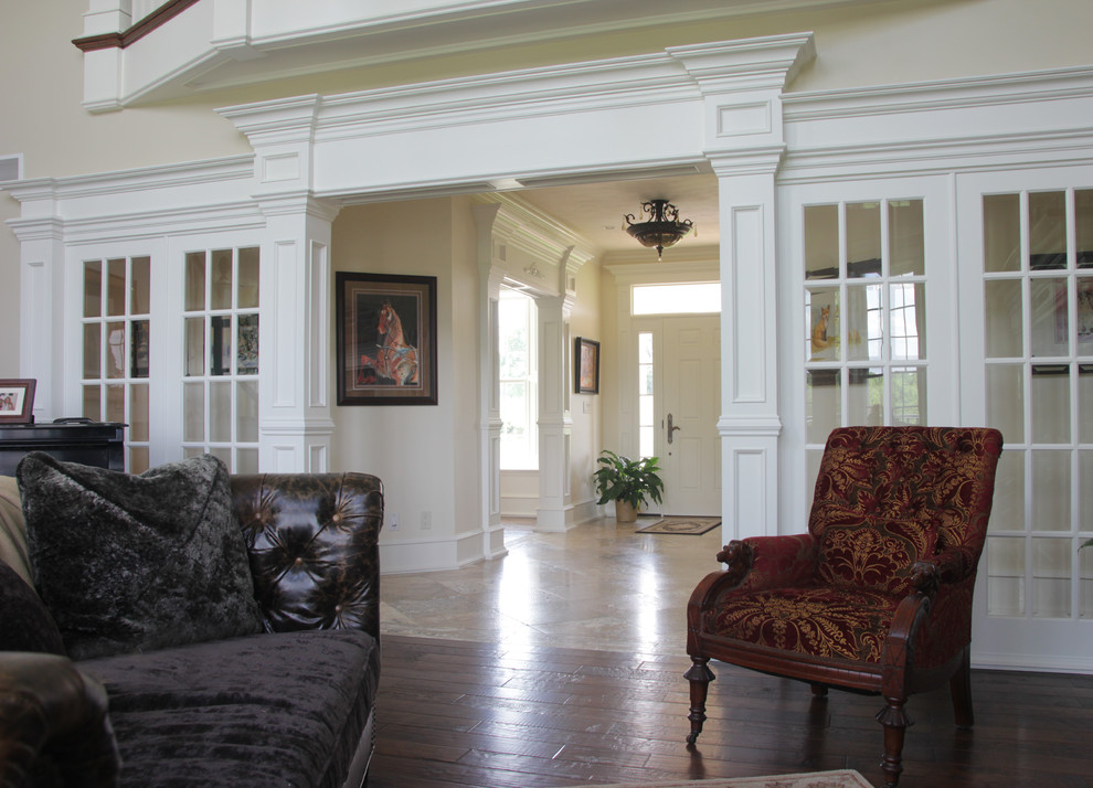 Traditional Manor House Design - Klassisch - Wohnbereich - Sonstige ...