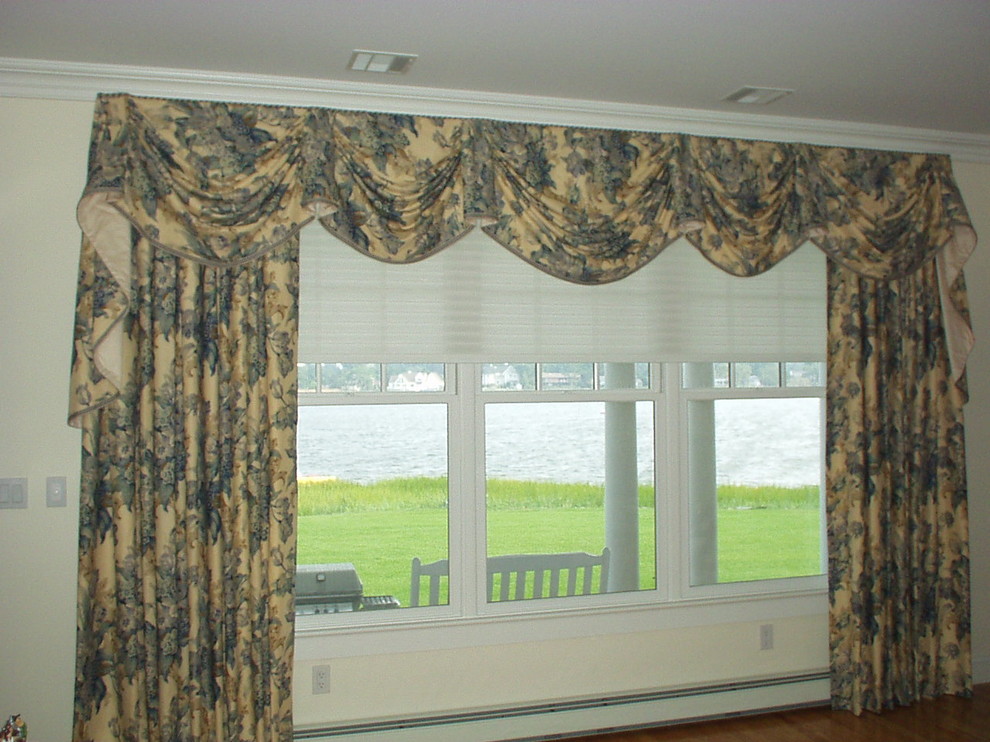 Traditional - Transitional - Living Room - Burlington - by Wendy ...